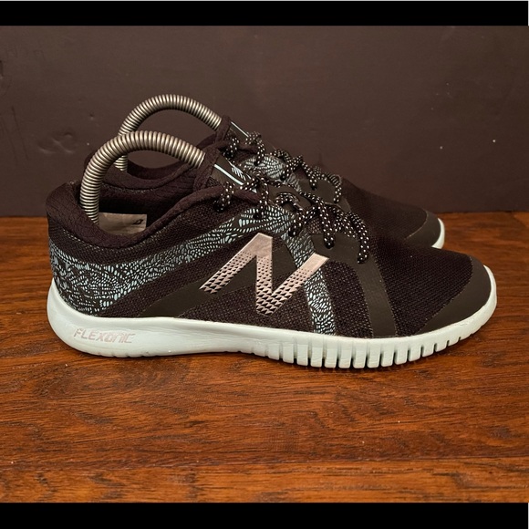 New Balance | Shoes | New Balance Flexonic Black Light Blue Sneakers | Poshmark